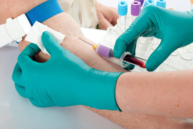 What's in the Blood? | Interactive Biology, with Leslie Samuel